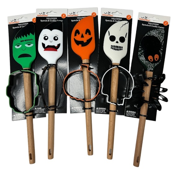 Kitchen | New Halloween Spatula Cookie Cutter Bundle | Poshmark